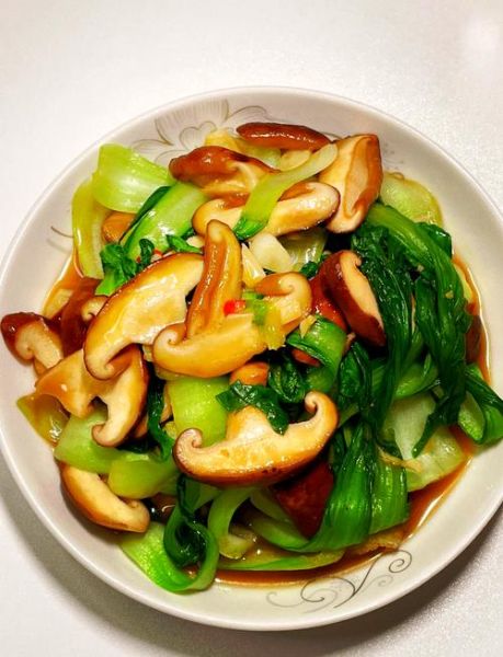 香菇油菜怎么炒好吃_香菇油菜图片真实做法-第1张图片-山城妙识 香菇油菜怎么炒好吃_香菇油菜图片真实做法-第1张图片-山城妙识