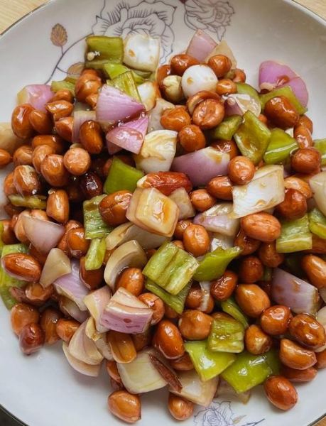 糖醋花生米怎么做_糖醋花生米热量高吗-第3张图片-山城妙识