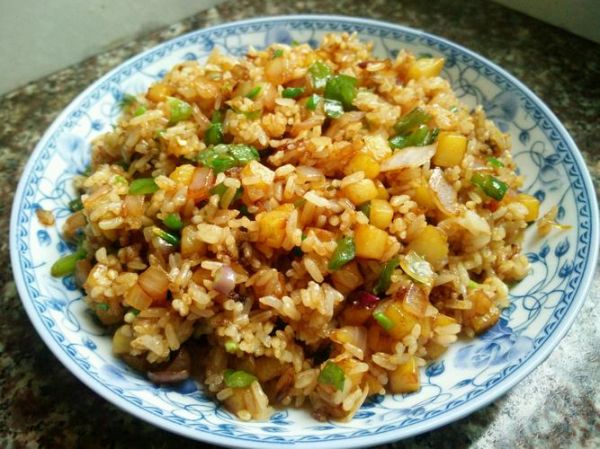 土豆炒饭怎么做_土豆炒饭用哪种土豆最好-第1张图片-山城妙识 土豆炒饭怎么做_土豆炒饭用哪种土豆最好-第1张图片-山城妙识