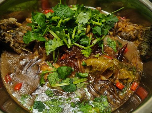 鱼锅的做法大全视频_怎样做鱼锅才鲜嫩不腥-第2张图片-山城妙识 鱼锅的做法大全视频_怎样做鱼锅才鲜嫩不腥-第2张图片-山城妙识