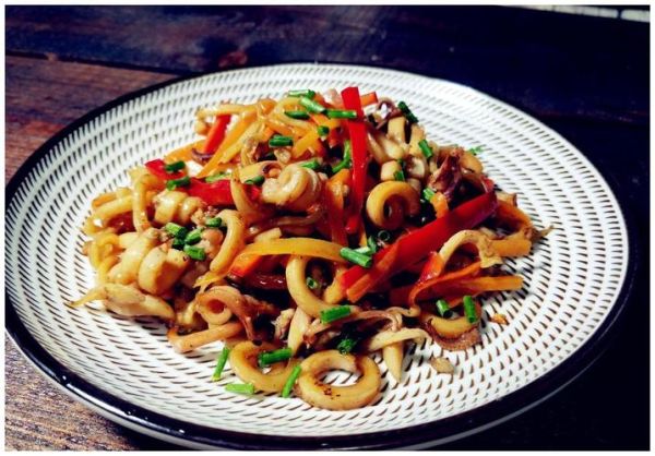 炒鱿鱼丝怎么炒才嫩_家常做法窍门-第2张图片-山城妙识 炒鱿鱼丝怎么炒才嫩_家常做法窍门-第2张图片-山城妙识