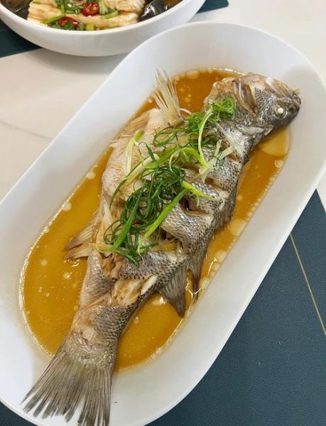 清蒸鲈鱼最正宗的做法_清蒸鲈鱼蒸几分钟才鲜嫩-第1张图片-山城妙识 清蒸鲈鱼最正宗的做法_清蒸鲈鱼蒸几分钟才鲜嫩-第1张图片-山城妙识