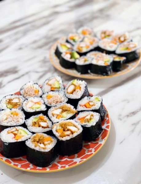 自制寿司怎么做_自制寿司需要哪些材料-第3张图片-山城妙识