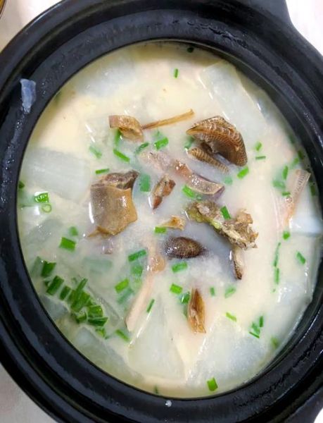 腊鸭炖白萝卜怎么做_腊鸭炖白萝卜要焯水吗-第1张图片-山城妙识 腊鸭炖白萝卜怎么做_腊鸭炖白萝卜要焯水吗-第1张图片-山城妙识