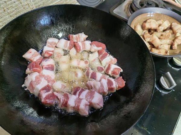 红烧肉怎么做才不硬_红烧肉软烂秘诀-第1张图片-山城妙识 红烧肉怎么做才不硬_红烧肉软烂秘诀-第1张图片-山城妙识