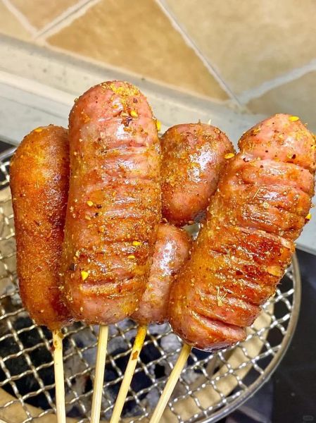 烤香肠图片高清_哪里能下载商用素材-第1张图片-山城妙识