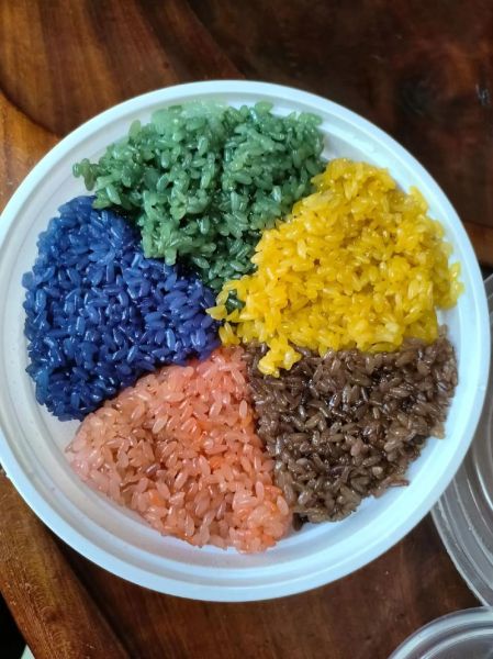 五彩饭团的米饭怎么上色_天然色素有哪些-第1张图片-山城妙识 五彩饭团的米饭怎么上色_天然色素有哪些-第1张图片-山城妙识