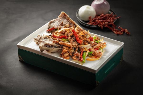 羊肉炒白菜怎么炒好吃_羊肉炒白菜做法窍门-第1张图片-山城妙识 羊肉炒白菜怎么炒好吃_羊肉炒白菜做法窍门-第1张图片-山城妙识