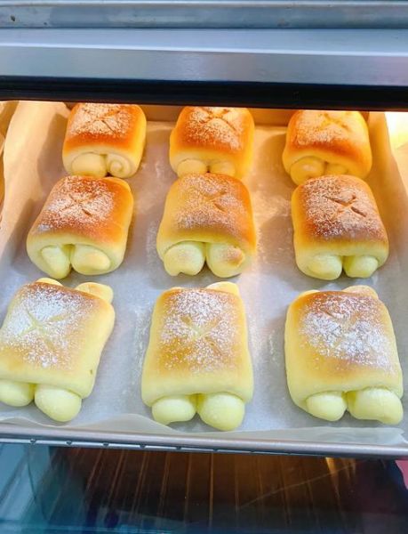 牛奶面包怎么做才松软_牛奶面包配方比例是多少-第3张图片-山城妙识 牛奶面包怎么做才松软_牛奶面包配方比例是多少-第3张图片-山城妙识