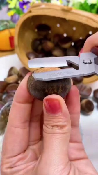 丹东大板栗怎么剥皮_丹东大板栗快速去皮技巧-第3张图片-山城妙识