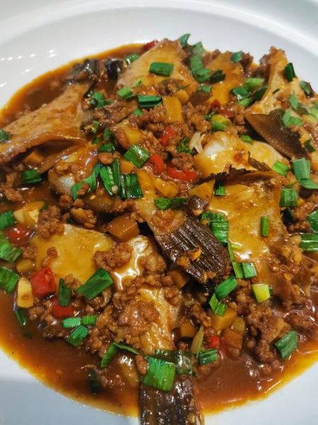 扒皮鱼怎么做好吃_家常做法大全-第3张图片-山城妙识