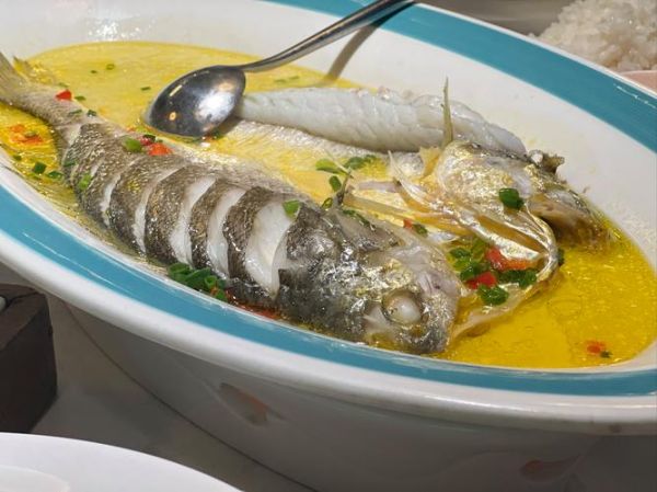 清炖鱼怎么做才好吃_清炖鱼的做法和步骤视频-第2张图片-山城妙识