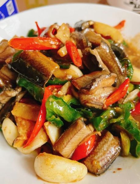 鳝鱼怎么烧才好吃_鳝鱼烧多久才入味-第1张图片-山城妙识