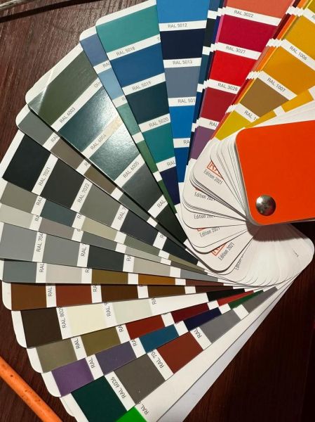 猪肝色是什么颜色_猪肝色搭配技巧-第1张图片-山城妙识