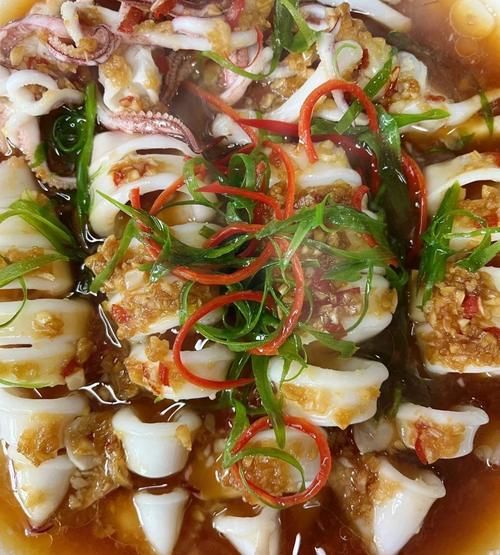 清蒸鱿鱼怎么做好吃_清蒸鱿鱼蒸几分钟-第2张图片-山城妙识