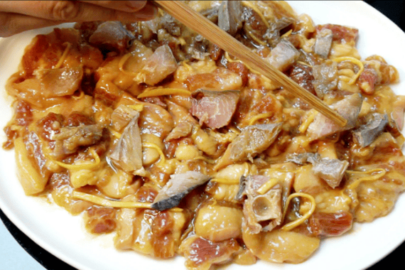 咸鱼蒸五花肉怎么做_蒸多久才入味-第2张图片-山城妙识