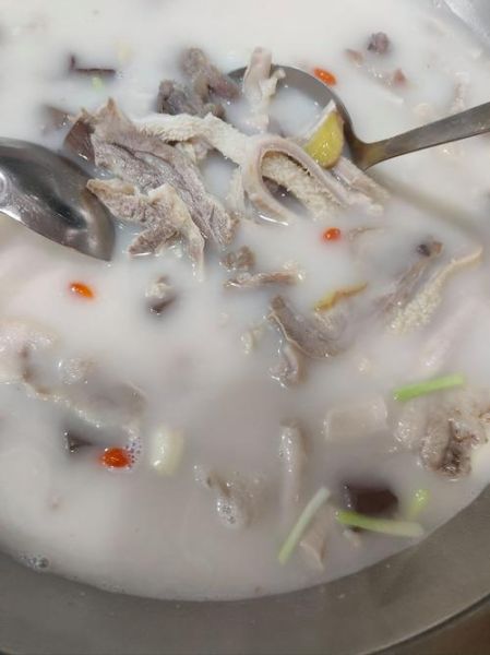 清汤羊肉汤怎么炖不膻_清汤羊肉汤的做法大全-第2张图片-山城妙识 清汤羊肉汤怎么炖不膻_清汤羊肉汤的做法大全-第2张图片-山城妙识