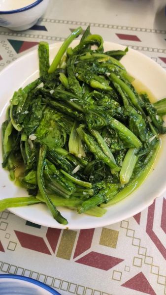炒青菜用什么油好吃_哪种油炒青菜最香-第2张图片-山城妙识 炒青菜用什么油好吃_哪种油炒青菜最香-第2张图片-山城妙识