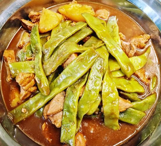 东北豆角炖土豆怎么做_东北豆角炖土豆用不用焯水-第1张图片-山城妙识 东北豆角炖土豆怎么做_东北豆角炖土豆用不用焯水-第1张图片-山城妙识