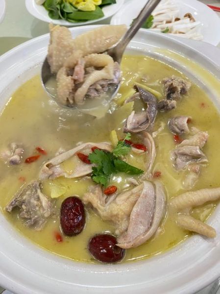 猪肚鸡怎么做好吃_猪肚鸡的家常做法-第1张图片-山城妙识 猪肚鸡怎么做好吃_猪肚鸡的家常做法-第1张图片-山城妙识