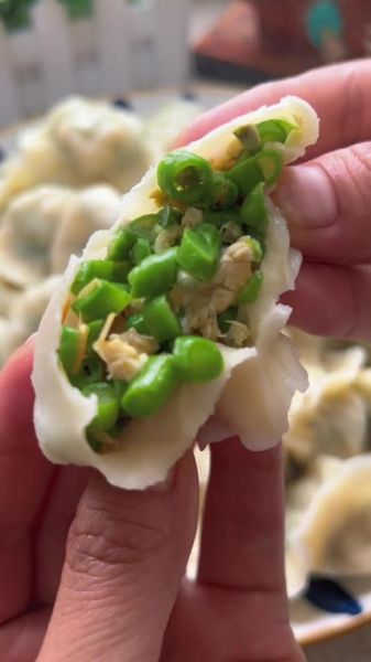 豇豆鸡蛋饺子馅怎么做_豇豆鸡蛋饺子馅的做法大全-第2张图片-山城妙识