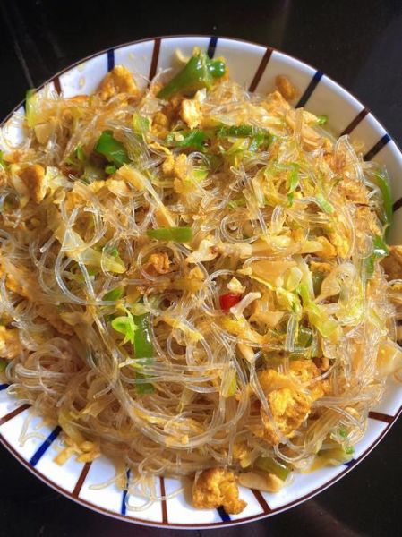 洋白菜炒粉丝怎么做_洋白菜炒粉丝热量高吗-第3张图片-山城妙识