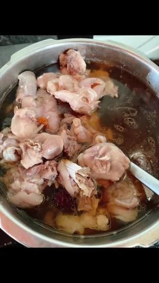 广东兔肉煲汤做法大全_兔肉煲汤用什么药材-第2张图片-山城妙识