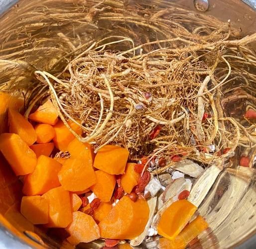 五指毛桃煲猪骨汤的做法_五指毛桃猪骨汤功效-第3张图片-山城妙识