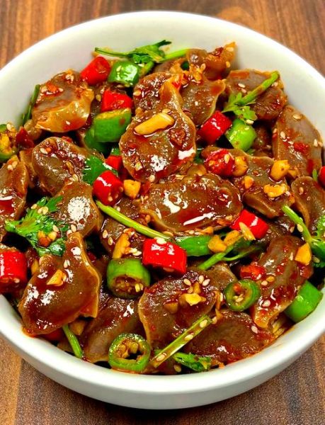 鸭胗怎么炒好吃又嫩_鸭胗的做法大全家常菜-第1张图片-山城妙识