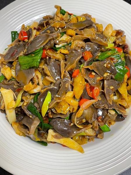 鸭胗怎么炒好吃又嫩_鸭胗的做法大全家常菜-第2张图片-山城妙识