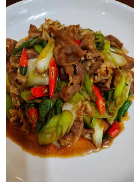 孜然葱爆羊肉怎么做_葱爆羊肉用哪个部位最好-第2张图片-山城妙识