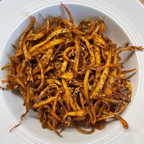 干煸杏鲍菇怎么做好吃_干煸杏鲍菇要不要焯水-第1张图片-山城妙识