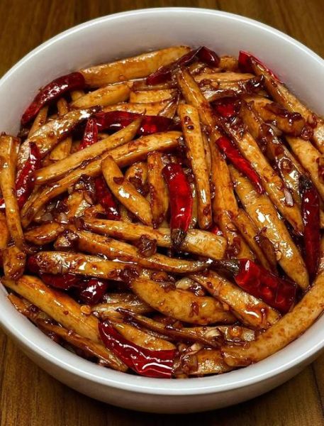 干煸杏鲍菇怎么做好吃_干煸杏鲍菇要不要焯水-第3张图片-山城妙识