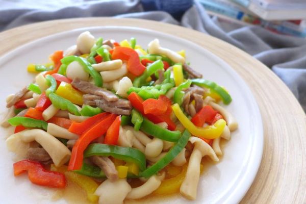 常见蘑菇种类有哪些_哪些蘑菇适合家常烹饪-第1张图片-山城妙识 常见蘑菇种类有哪些_哪些蘑菇适合家常烹饪-第1张图片-山城妙识