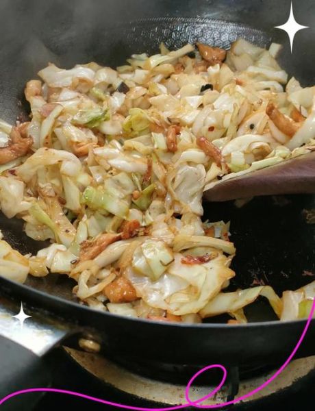 莲白炒肉怎么做_莲白炒肉用哪个部位肉-第1张图片-山城妙识