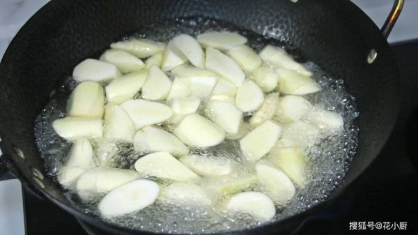 茭白需要焯水吗_茭白焯水几分钟-第2张图片-山城妙识