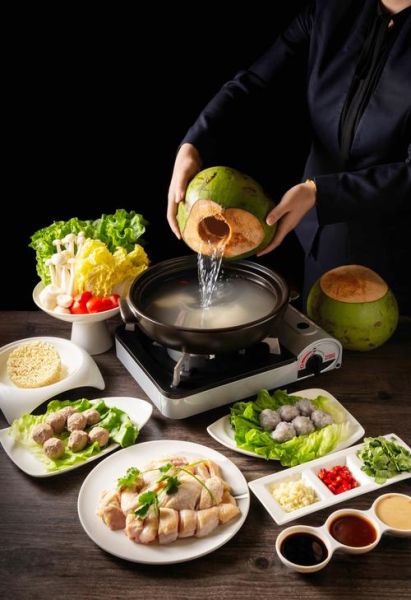 椰子鸡火锅菜单有哪些_椰子鸡火锅怎么吃最正宗-第1张图片-山城妙识
