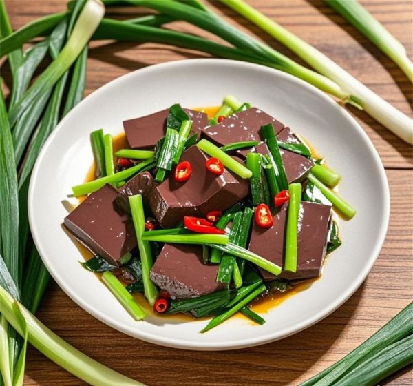 新鲜猪血怎么做好吃_猪血炒什么最香-第3张图片-山城妙识