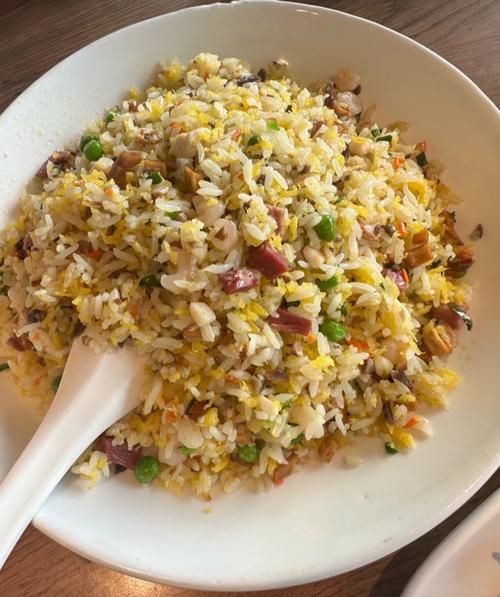 扬州炒饭怎么做_家常扬州炒饭简单做法-第1张图片-山城妙识 扬州炒饭怎么做_家常扬州炒饭简单做法-第1张图片-山城妙识