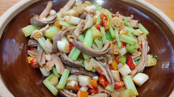 猪肚怎么炒好吃又嫩_炒猪肚不腥的秘诀-第3张图片-山城妙识