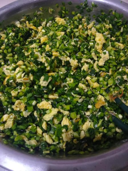 怎样包韭菜鸡蛋馅饺子_韭菜鸡蛋饺子怎么调馅-第3张图片-山城妙识