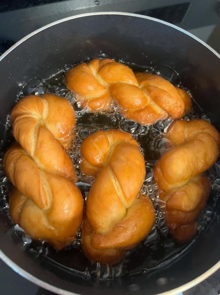 蜂蜜麻花怎么做才正宗_蜂蜜麻花配方香酥秘诀-第1张图片-山城妙识 蜂蜜麻花怎么做才正宗_蜂蜜麻花配方香酥秘诀-第1张图片-山城妙识