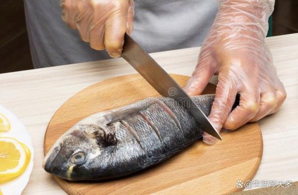 煎鱼怎么不粘锅_煎鱼不掉皮的五个妙招-第2张图片-山城妙识 煎鱼怎么不粘锅_煎鱼不掉皮的五个妙招-第2张图片-山城妙识