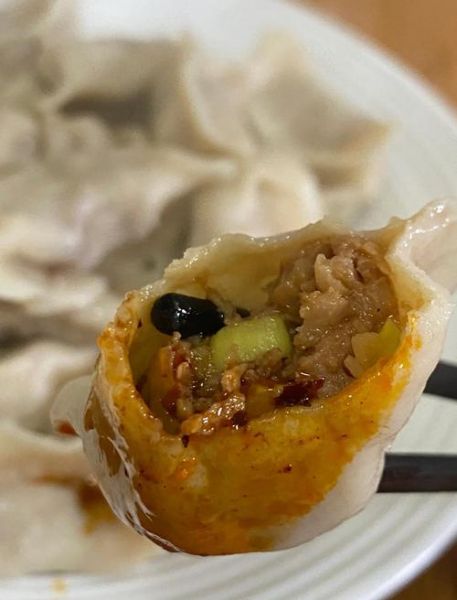 猪肉大葱饺子馅怎么调才好吃_饺子馅调制的秘诀-第1张图片-山城妙识 猪肉大葱饺子馅怎么调才好吃_饺子馅调制的秘诀-第1张图片-山城妙识