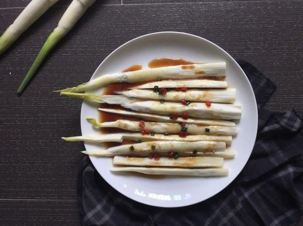 清蒸茭白怎么做_清蒸茭白需要焯水吗-第3张图片-山城妙识 清蒸茭白怎么做_清蒸茭白需要焯水吗-第3张图片-山城妙识