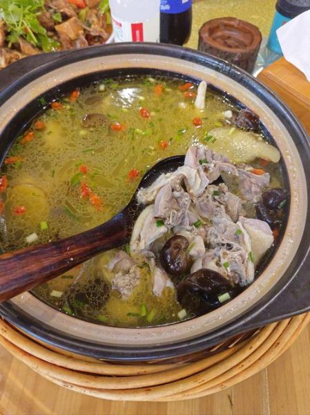 老母鸡炖什么滋阴补肾_哪些食材搭配效果最好-第2张图片-山城妙识 老母鸡炖什么滋阴补肾_哪些食材搭配效果最好-第2张图片-山城妙识