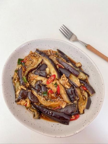 蒜泥拌茄子是哪里的菜_蒜泥拌茄子属于什么菜系-第2张图片-山城妙识 蒜泥拌茄子是哪里的菜_蒜泥拌茄子属于什么菜系-第2张图片-山城妙识