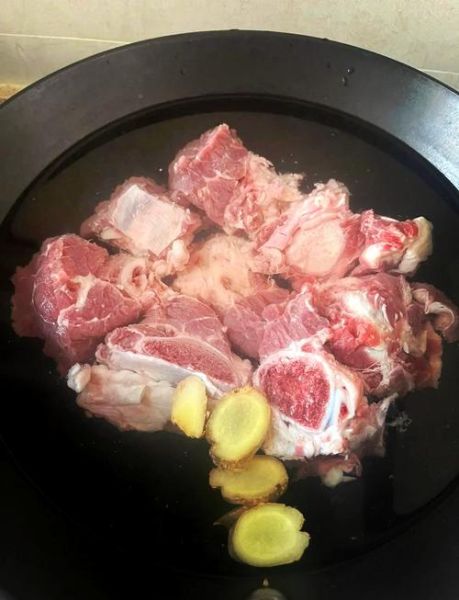 牛排炖萝卜怎么做_牛排炖萝卜要焯水吗-第2张图片-山城妙识