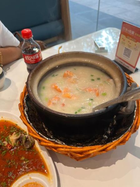 新鲜虾粥怎么做_虾粥去腥技巧-第1张图片-山城妙识 新鲜虾粥怎么做_虾粥去腥技巧-第1张图片-山城妙识