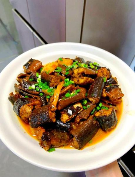 红烧鳝鱼段怎么做_家常做法窍门-第1张图片-山城妙识 红烧鳝鱼段怎么做_家常做法窍门-第1张图片-山城妙识